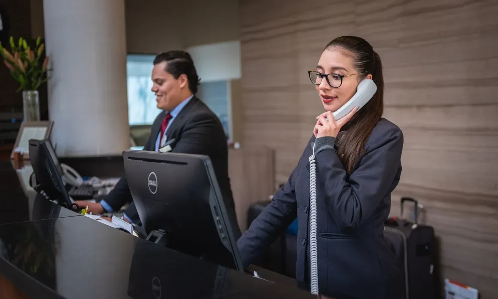 Receptionist Job Description: Education, Salary, Skills, Work Hours